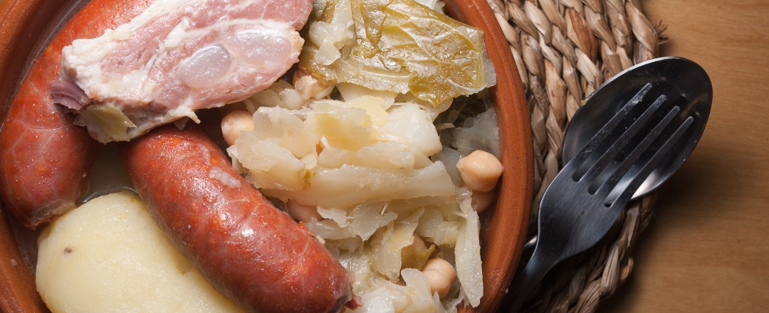 Disfruta del mejor cocido: el del Entroido | Caldaria Hoteles y ...